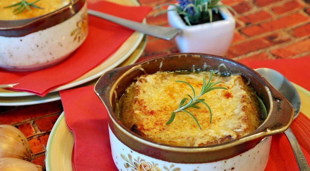 Typical dishes of France: top 5 of its best meals / desserts - Best ...